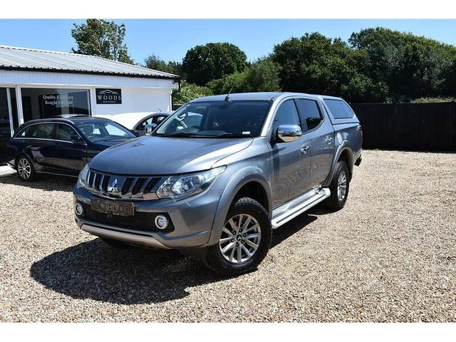 2018 MITSUBISHI L200 2.4 DI-D DC Barbarian Auto 4WD Euro 6 4dr Pickup ...