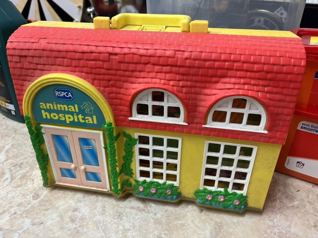 PUPPY IN MY Pocket RSPCA Animal Hospital Toy Playset BBC 1996 £8.99 ...