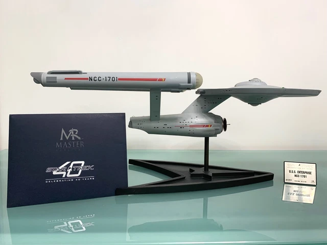 MASTER REPLICAS STAR Trek USS Enterprise NCC-1701 Studio Scale Lit ...
