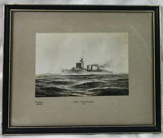 ANTIQUE HMS DAUNTLESS Badge Picture, WW2 Royal Navy, D45 1918, Palmers ...