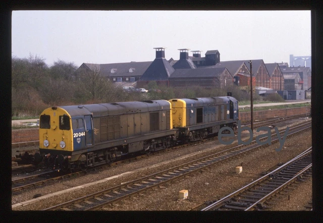 ORIGINAL 35MM SLIDE - Class 20's - 20044 & 20022 light at Bury St ...
