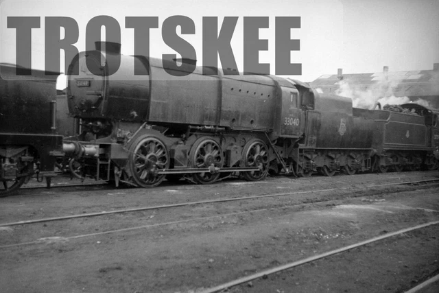 LARGER NEGATIVE BR British Railways Steam Loco 33040 Class Q1 c1962 £9. ...