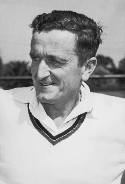 AUSTRALIAN CRICKETER JACK Iverson 1952 Cricket 1952 Old Photo $9.00 ...