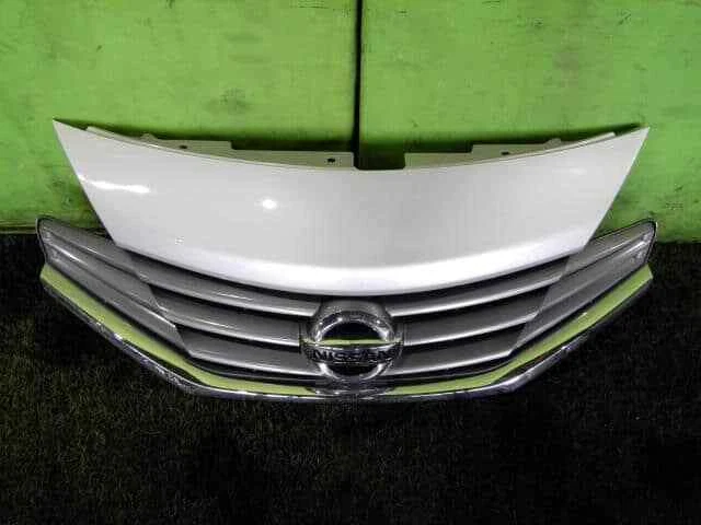 NISSAN NOTE 2013 DBA-E12 Griglia radiatore 623103VA0A [Usata ...