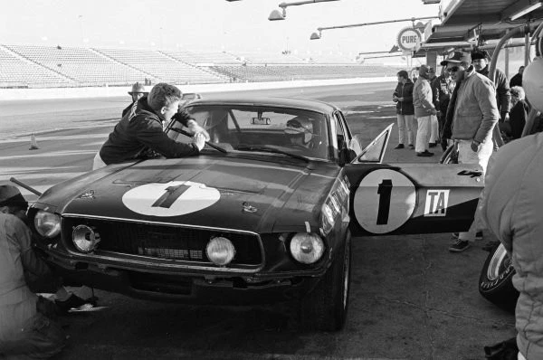 JERRY TITUS RONNIE Bucknum, Shelby Racing, Ford Mustang 1968 Racing Old ...