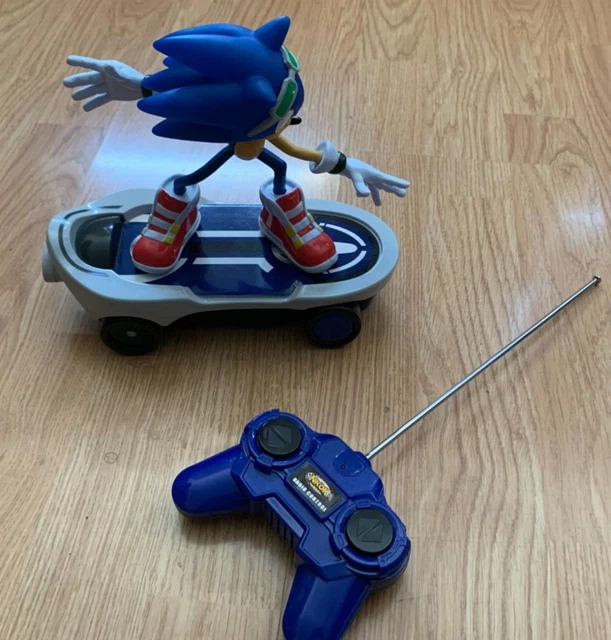 SONIC THE HEDGEHOG Free Rider Sonic Remote Radio Control Skateboard ...