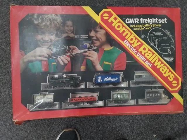 HORNBY RAILWAYS GWR Electric Freight Train Set £20.00 - PicClick UK