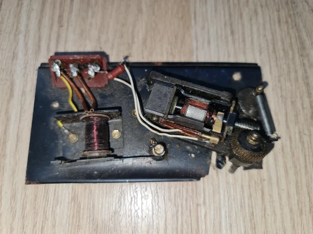 VINTAGE TRIANG MODEL Railways Oo Gauge R45 Electric Turntable Motor ...