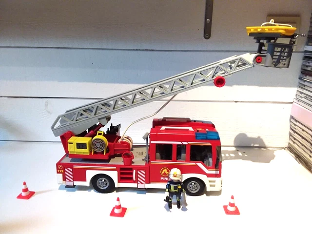 PLAYMOBIL CAMION DE Pompiers/ Grande Échelle/ Incendies Sauvetage ...