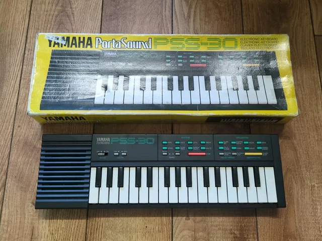 VINTAGE YAMAHA PORTASOUND PSS-30 Keyboard Good Condition - Keys Are ...