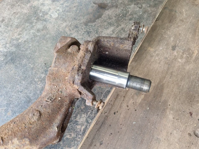 RENAULT 5 GT Turbo Used Rear Suspension Beam Stub Axle Left Right £29. ...