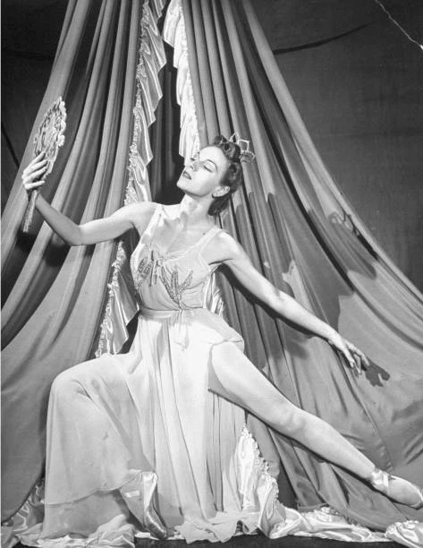 FAMOUS NORWEGIAN BALLET Dancer Ballerina Vera Zorina 1940s 5 Old Photo ...