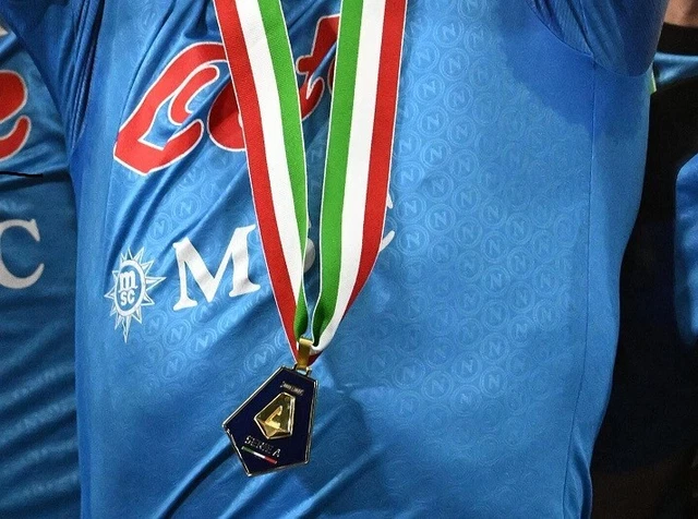 MEDAGLIA NAPOLI CAMPIONE d'Italia 2022-23 EUR 29,90 - PicClick IT MEDAGLIA NAPOLI CAMPIONE d'Italia 2022-23 EUR 29,90 - PicClick IT