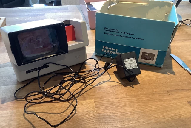 VINTAGE PHOTAX AUTOVIEWER (3) With Appox 100 Slides With Varity Of ...