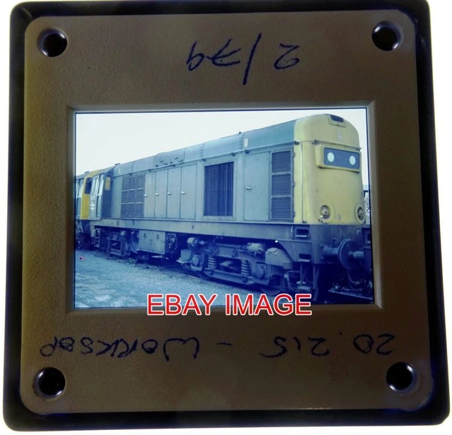 ORIGINAL 35MM SLIDE CLASS 20 LOCO NO 20215 AT WORKSOP 2/79 £3.50 ...