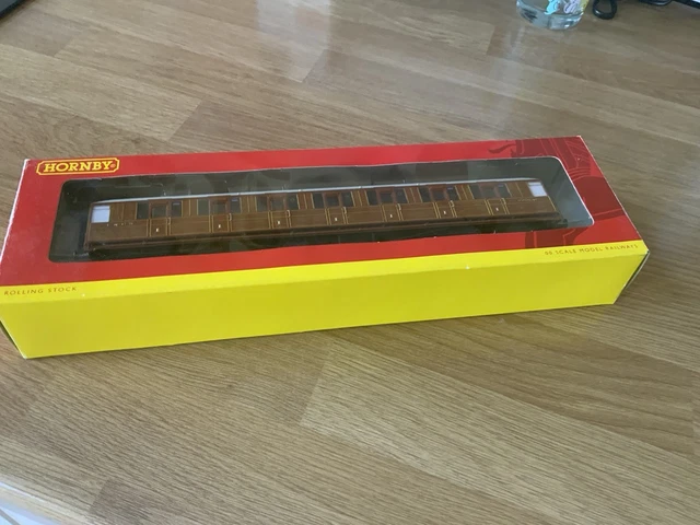 HORNBY OO GAUGE R4171 LNER Teak Gresley 1st Class Coach 61'6" £42.30 ...