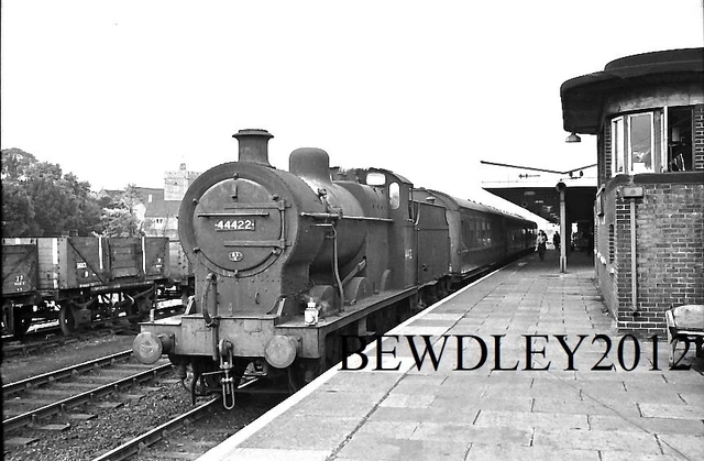 NEGATIVES 35MM LMS FOWLER 4F 44422 NO LOCATION OR DATE RECORDED BUT ...