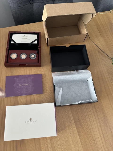 THE SOVEREIGN 2025 Three Coin 22ct Gold Set Limited Edition Boxed £ ...