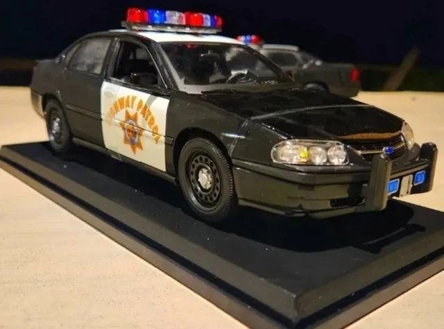 1/18 MAISTO CHEVY Impala SS Police Car-CHP-RARE! HARD TO FIND EUR 49,09 ...