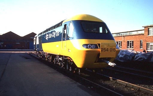 ORIGINAL COLOUR SLIDE of new 254 015 BR class 43 HST diesel loco £2.50 ...