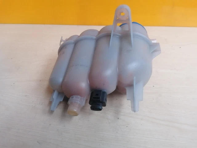AUDI A4 B9 Coolant Expansion Tank 8W0121405 A074 £31.50 - PicClick UK