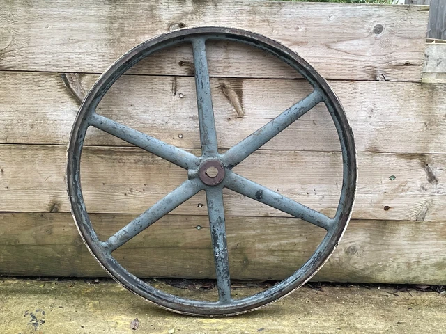 VINTAGE LARGE CAST Iron 30" Cart Wheel Art Mancave Garden Display ...