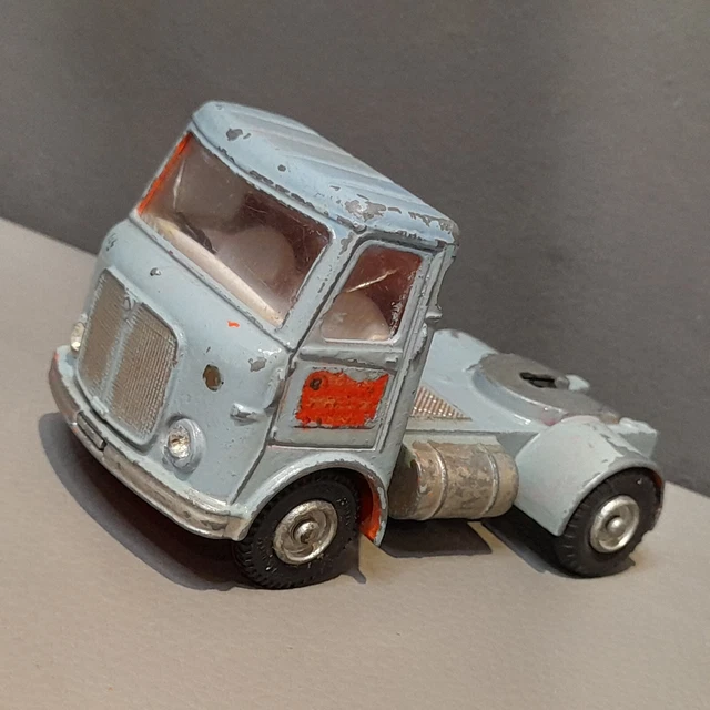 VINTAGE DINKY TOYS AEC Articulated Lorry Tractor Unit only For Spares ...