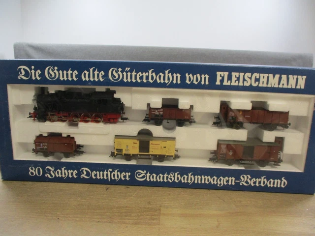 FLEISCHMANN H0 4886 Zugset 80 Jahre Deutscher Staatsbahnwagen-Verband ...