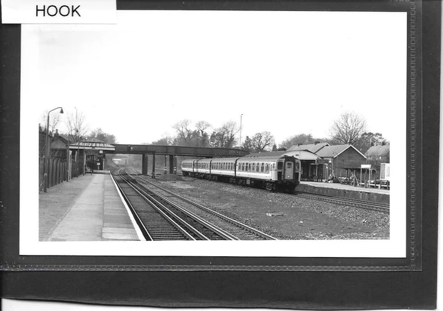 HOOK RAILWAY STATION - Hants. - 1991 - Photo Print In Sleeve - # 2655 £ ...