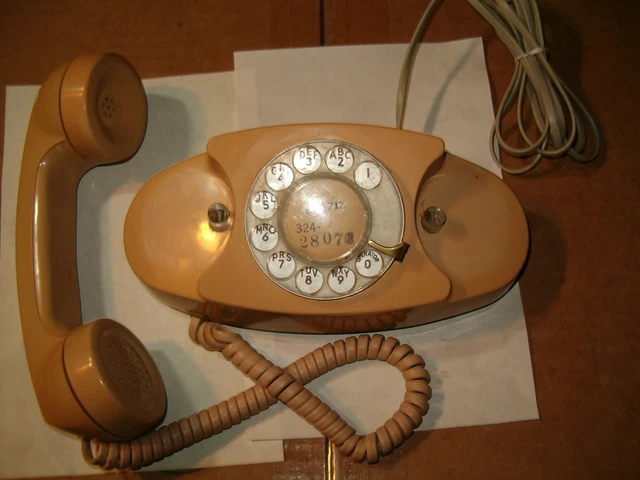VTG 70`S ROTARY Dial The Princess Phone Beige Tan Table Top 702B ...