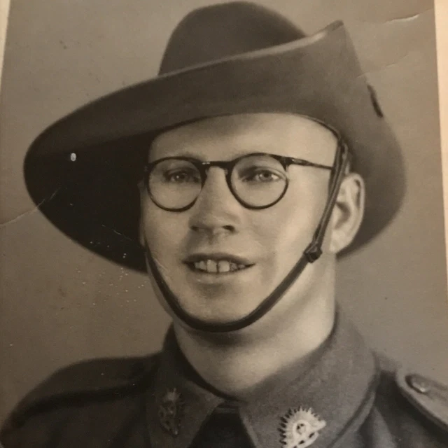 AUSTRALIAN WW2 SLOUCH Hat V553 1943 Size 7: Patch 3 Aust. C.c.s. 103 ...