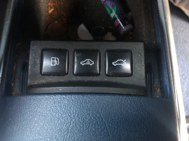 AUDI TT MK1 Centre Console Buttons / Fuel Flap Switch Boot Switch 98-06 ...
