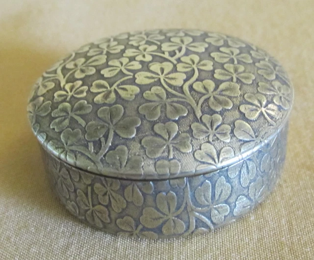 ANCIENNE BOITE À poudre poudrier miroir laiton repoussé à décor de ...