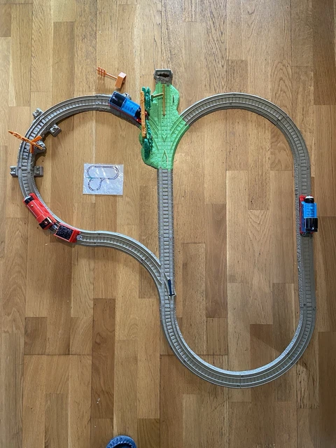 TRACKMASTER THOMAS AND Friends Brown Beige Track James Train Engine £24 ...