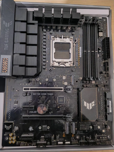 ASUS TUF GAMING B650-Plus - motherboard - ATX - Socket AM5 - AMD B650 £ ...