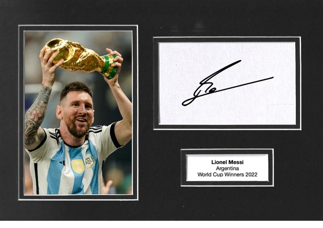 LIONEL MESSI SIGNED ARGENTINA WORLD CUP WINNERS Copy Printed Mounted ...