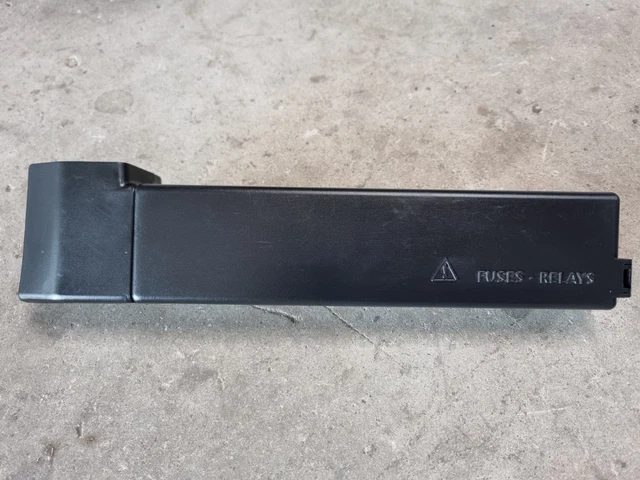 HOLDEN VT VX Vy Vz Commodore Fuse Relay Panel Cover Engine Bay Wiring ...