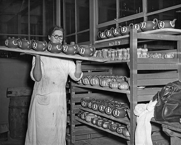 MRS. HILDA MORGAN prepares Coronation tea pots for the firin - 1952 Old ...