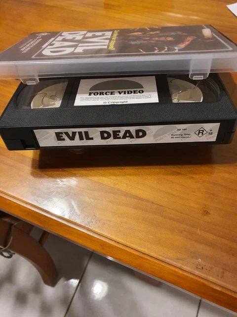 EVIL DEAD - Vhs Rare PAL Horror creatures monsters occult demons gore comedy EUR 65,52 - PicClick FR