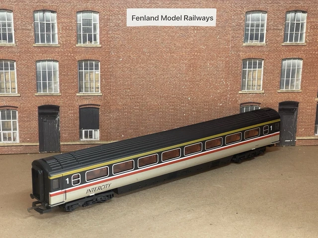 LIMA OO GAUGE Model Railway Intercity 125 HST Forest Class Mark 3 Coach ...