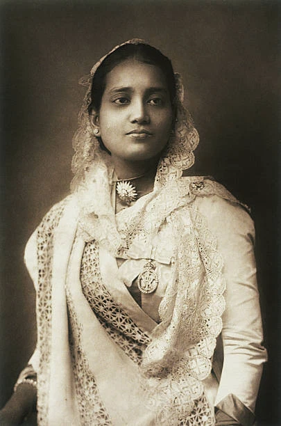 MAHARANI SUNITY DEIRE Of Cooch-Behar 1900S Old Photo $9.00 - PicClick AU