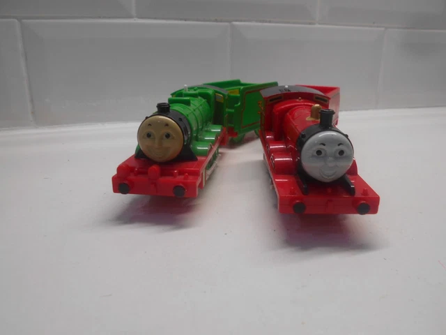 TOMY TRACKMASTER THOMAS the tank engine battery trains henry and james ...