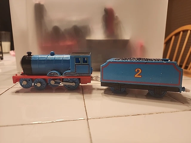 THOMAS & FRIENDS Trackmaster Motorized Talking Edward Engine & Tender ...