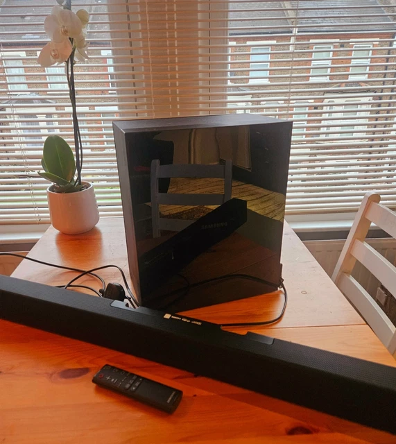 SAMSUNG SOUNDBAR (HW-K450/XU) & Samsung Subwoofer (PS-WK450) - Perfect ...