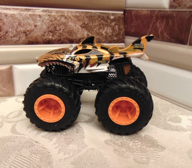 CAMION 4X4 HOT Wheels Monster Jam Tiger Shark 1:64 jantes orange EUR 9 ...