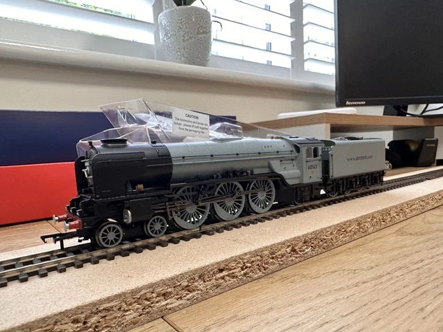 BACHMANN ‘OO’ 32-550K 60163 A1 Class Br Lner 'Tornado' Grey. Dcc Ready ...