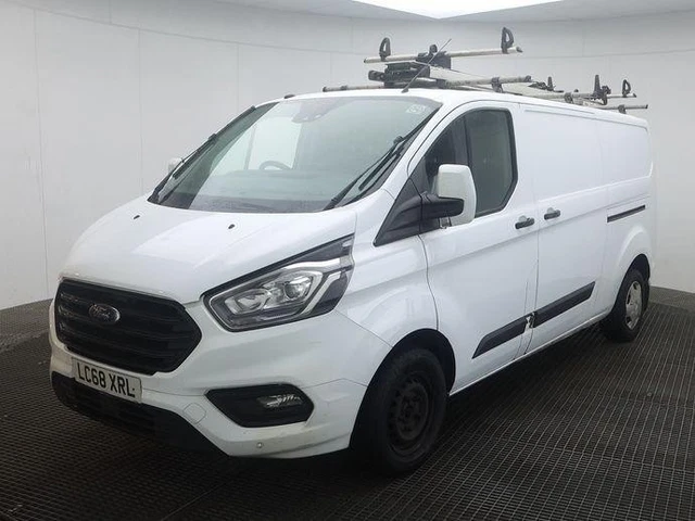 FORD TRANSIT CUSTOM L2 H1 2.0tdci Eco Blue Trend Van fitted with New ...