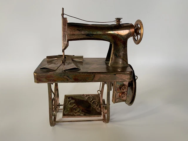 VINTAGE COPPER TREADLE Sewing Machine Music Box "The Way We Were" Mid ...