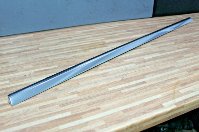 SCHACHTLEISTE ORIGINAL + Mercedes Benz B-Klasse W246 + hinten links ...