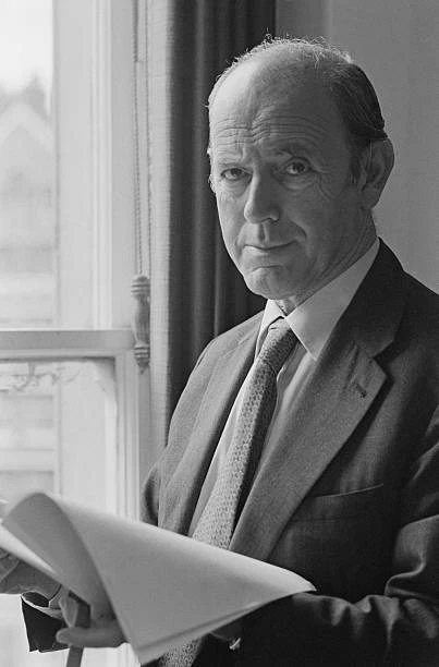 LIBERAL PARTY POLITICIAN And Barrister Basil Wigoder 1978 OLD PHOTO EUR ...
